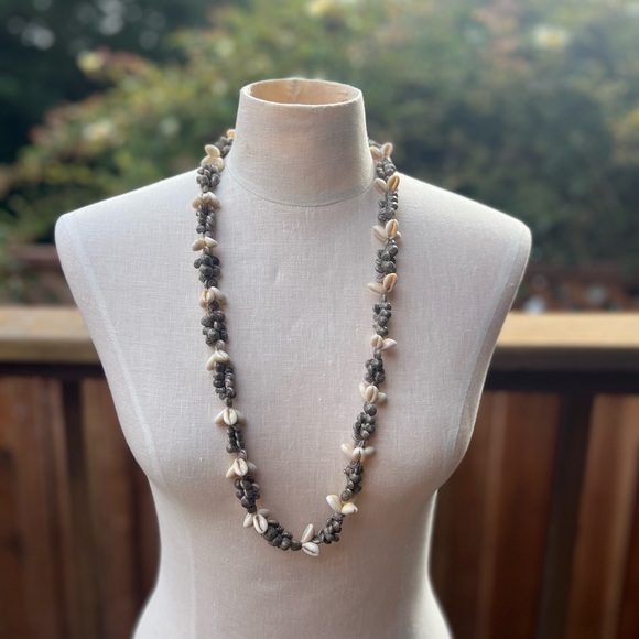 Jewelry | Vintage Elegant Shell And Bead Necklace 32 Inches | Poshmark